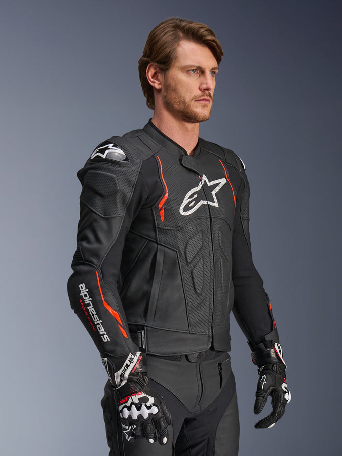 Road Motorbike Clothing: Moto Apparel | Alpinestars® | Alpinestars SpA